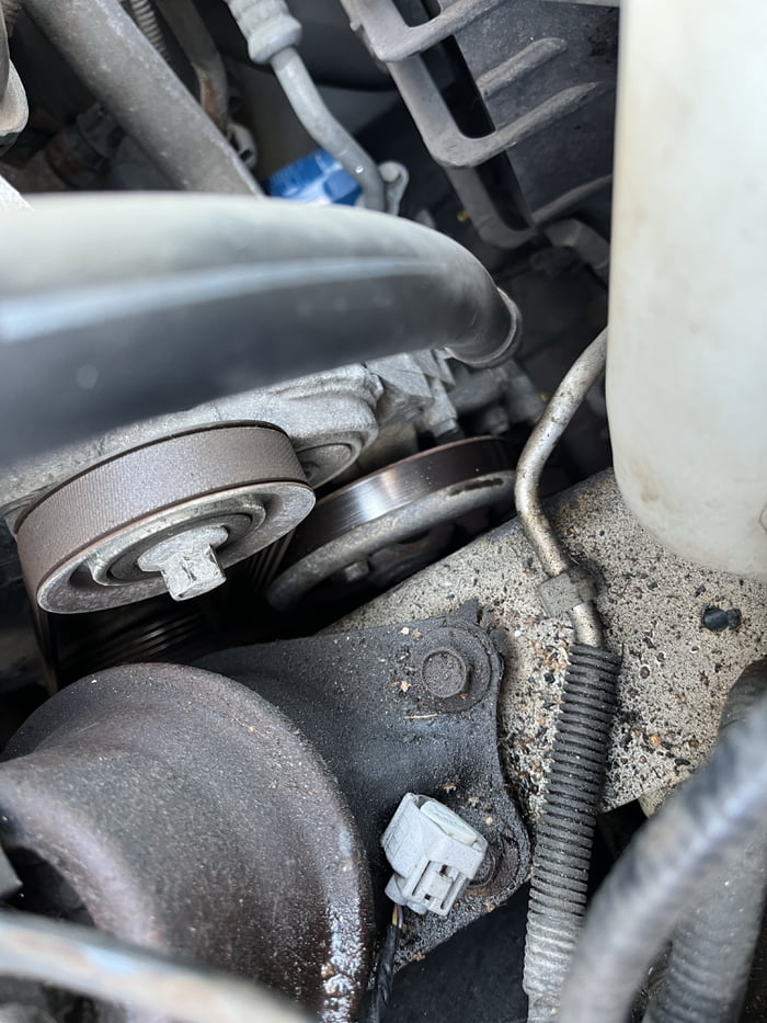 For any of my trento brothers out there, im in desperate need of a 4pk900 serpentine belt. Guess ...