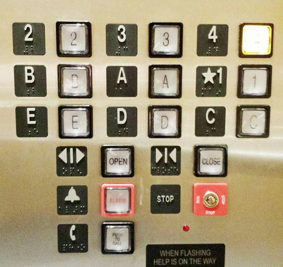 Confusing hospital elevator panel - 9GAG