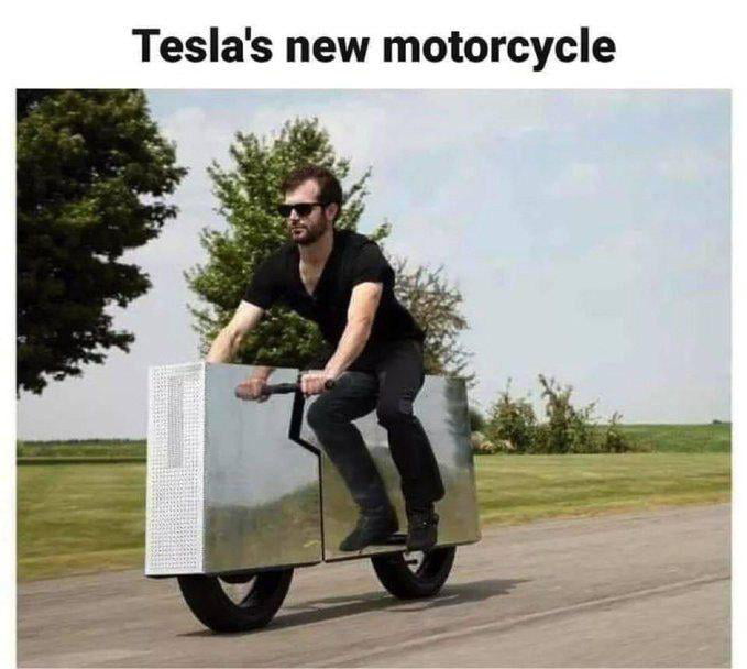 Tesla's new motorcycle - 9GAG