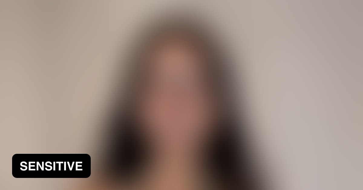 Bare essentials for maximum focus - 9GAG