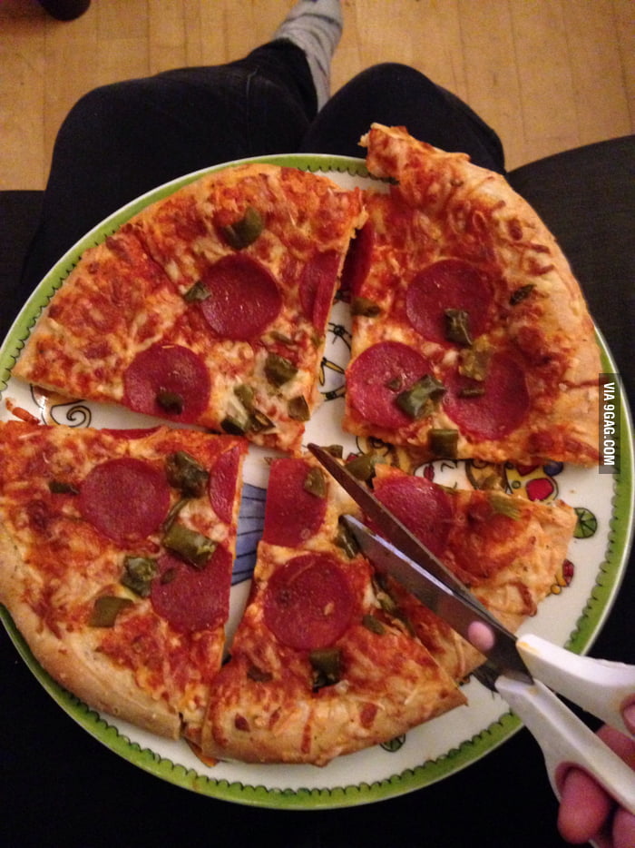 Who else cuts their pizzas with a scissors? It's way more easier than ...