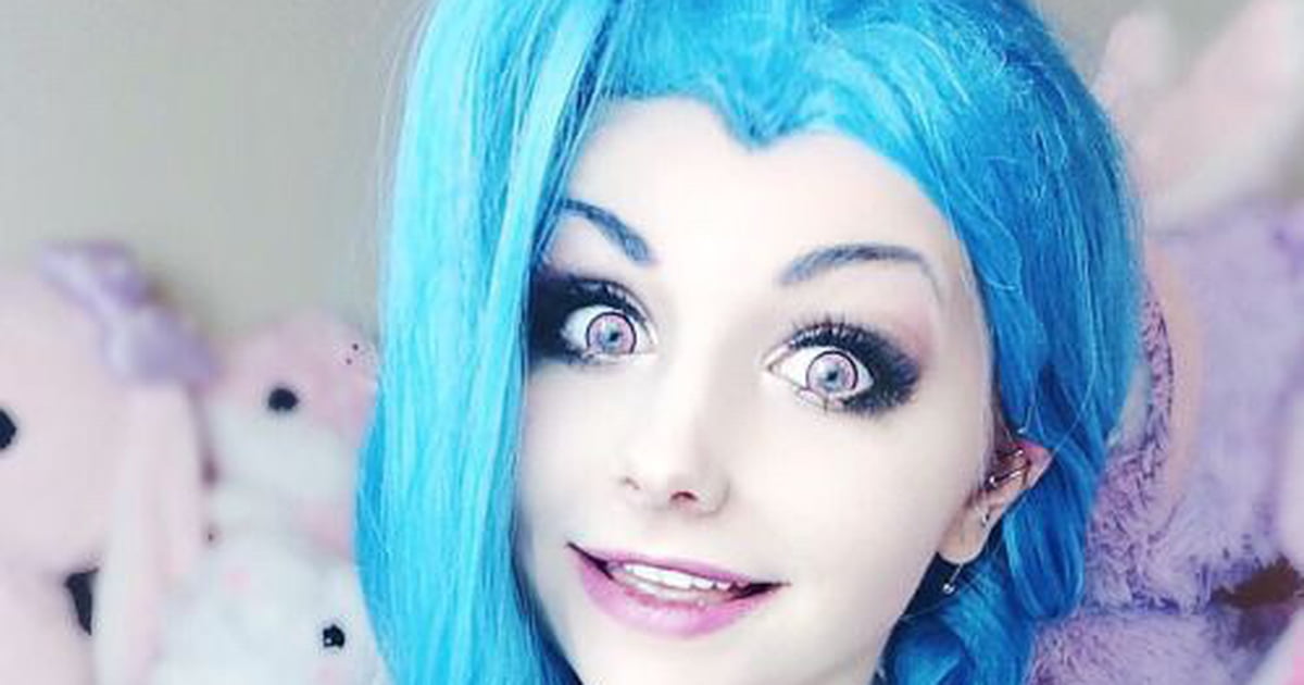 She's like a real-life Jinx (League of Legends) - 9GAG