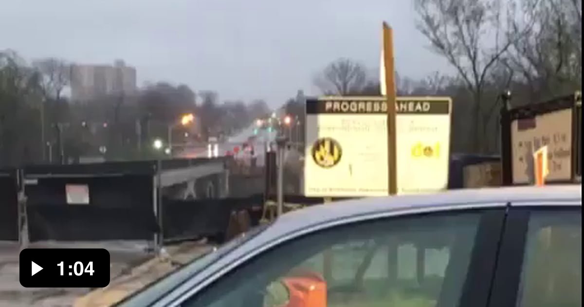 Totally normal human behavior. - 9GAG