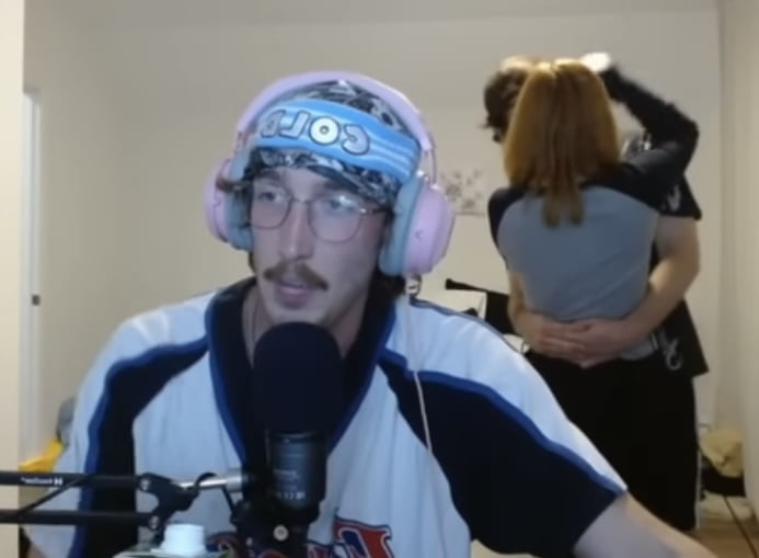 Whats with the trend of online streamers who says they are happy in an ...