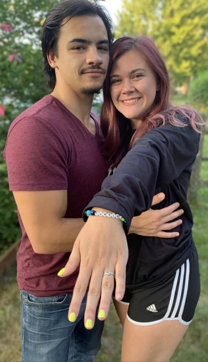 That's a nice ring...hol the f**k up - 9GAG