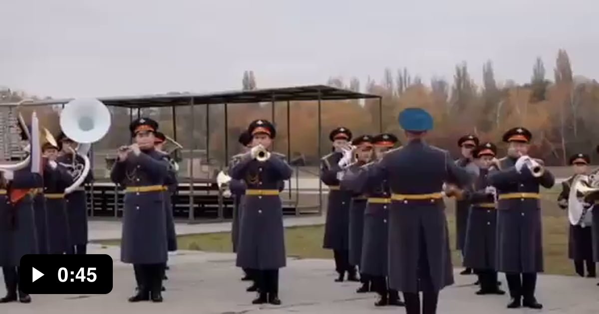 Nov 5: Russia is sending these vehicles to the front in Ukraine - 9GAG