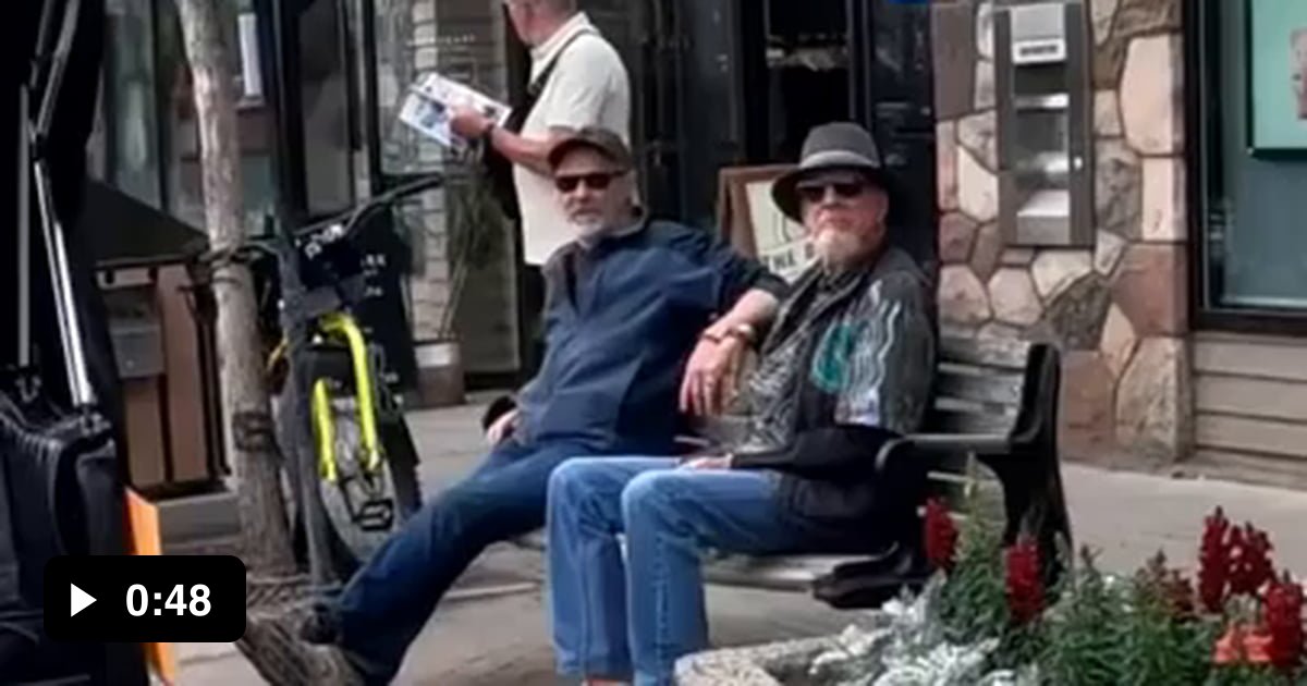 Man blesses a stranger for offering to help him out - 9GAG