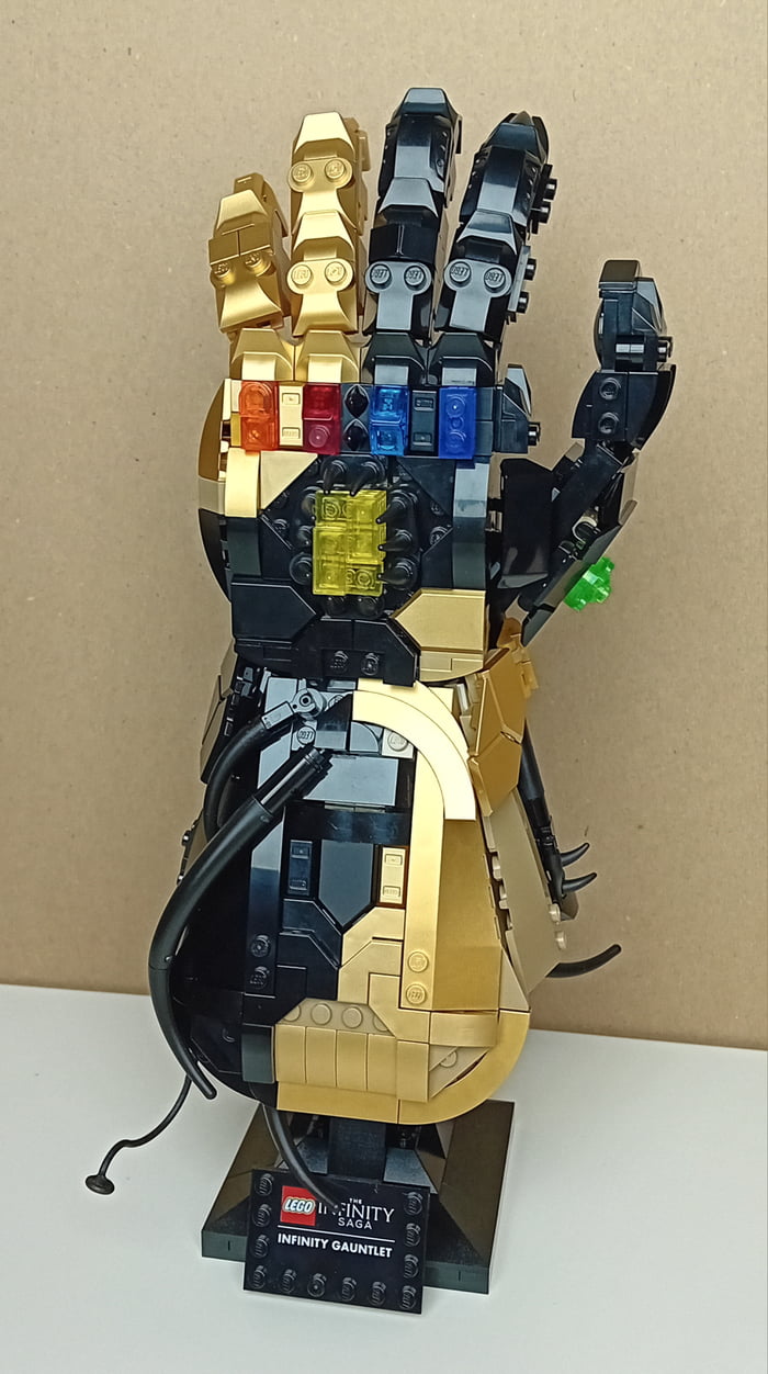 Venom Infinity Gauntlet - 9GAG