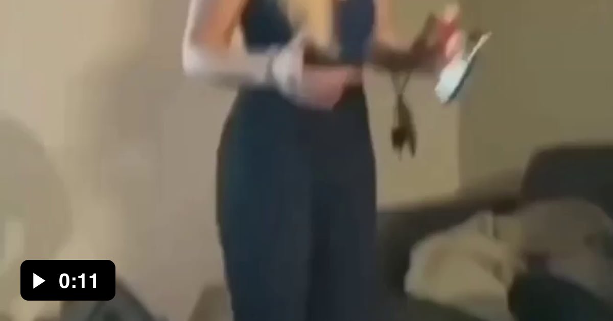 Get it while it's hot - 9GAG