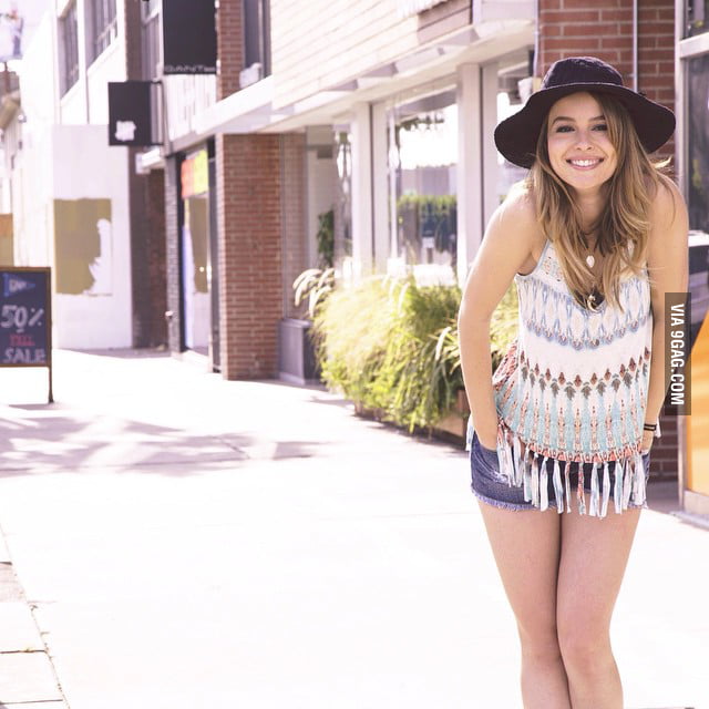 Bridgit Mendler - 9GAG
