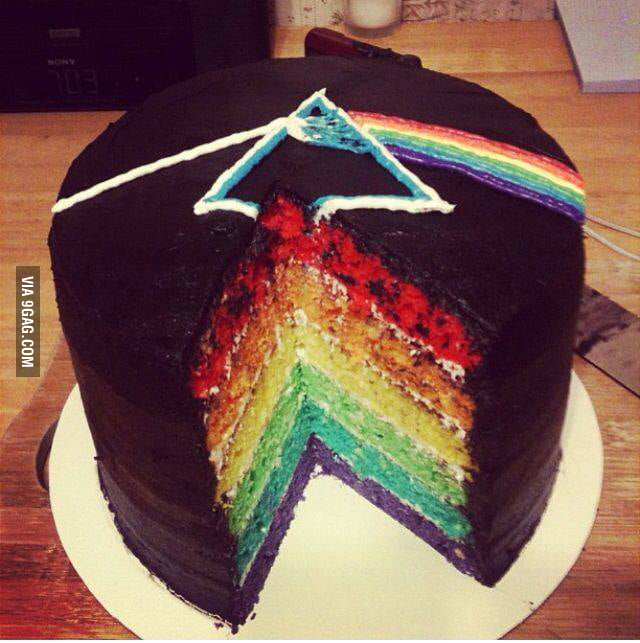 Dark side of the cake - 9GAG