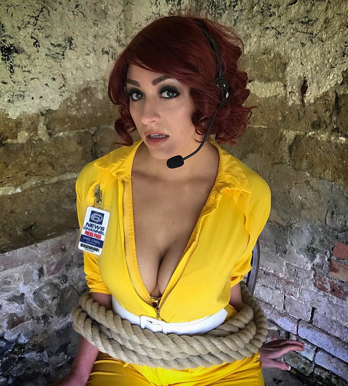 Tabitha Lyons (@Artyfakes) as damsel in stress April O'Neil - 9GAG
