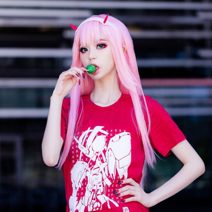 Zero Two cosplay by @aru.rinh - 9GAG