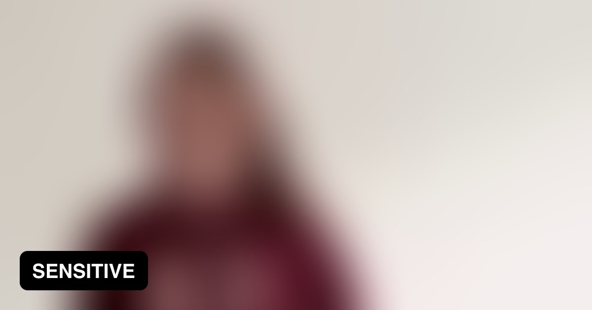 Shy girl on fitness casting - 9GAG