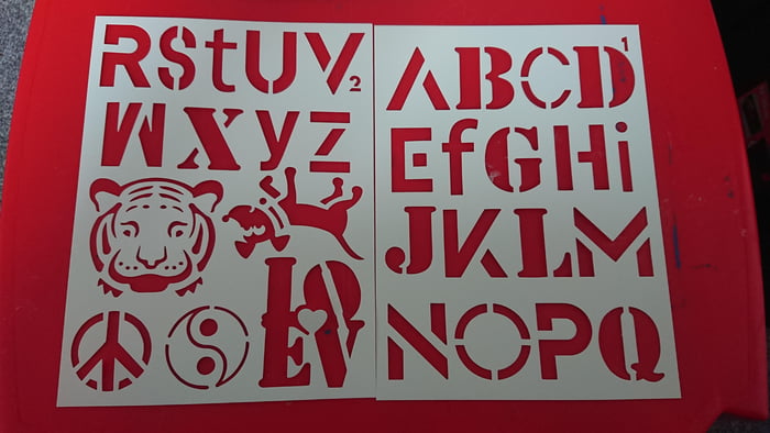 Stencil with muddled upper and lower case letters. - 9GAG