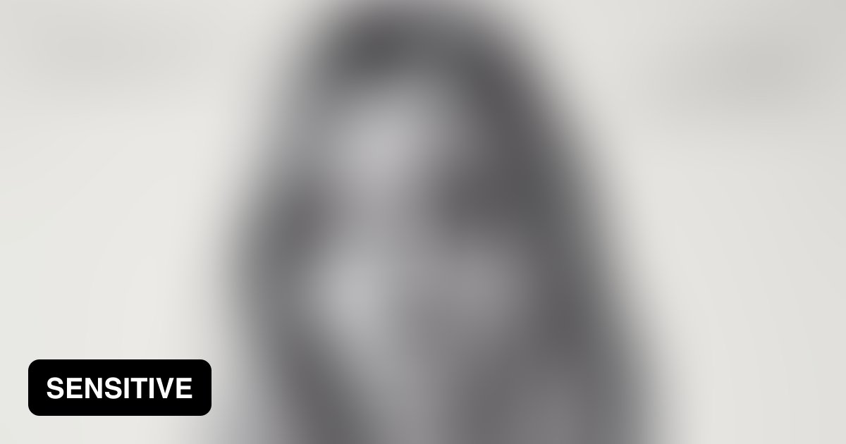 The first Victoria Secret Model with Down Syndrome - 9GAG