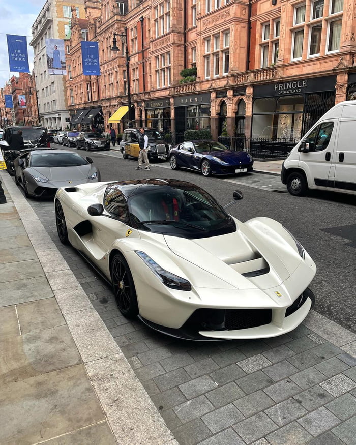 LaFerrari Parked On The Street - 9GAG