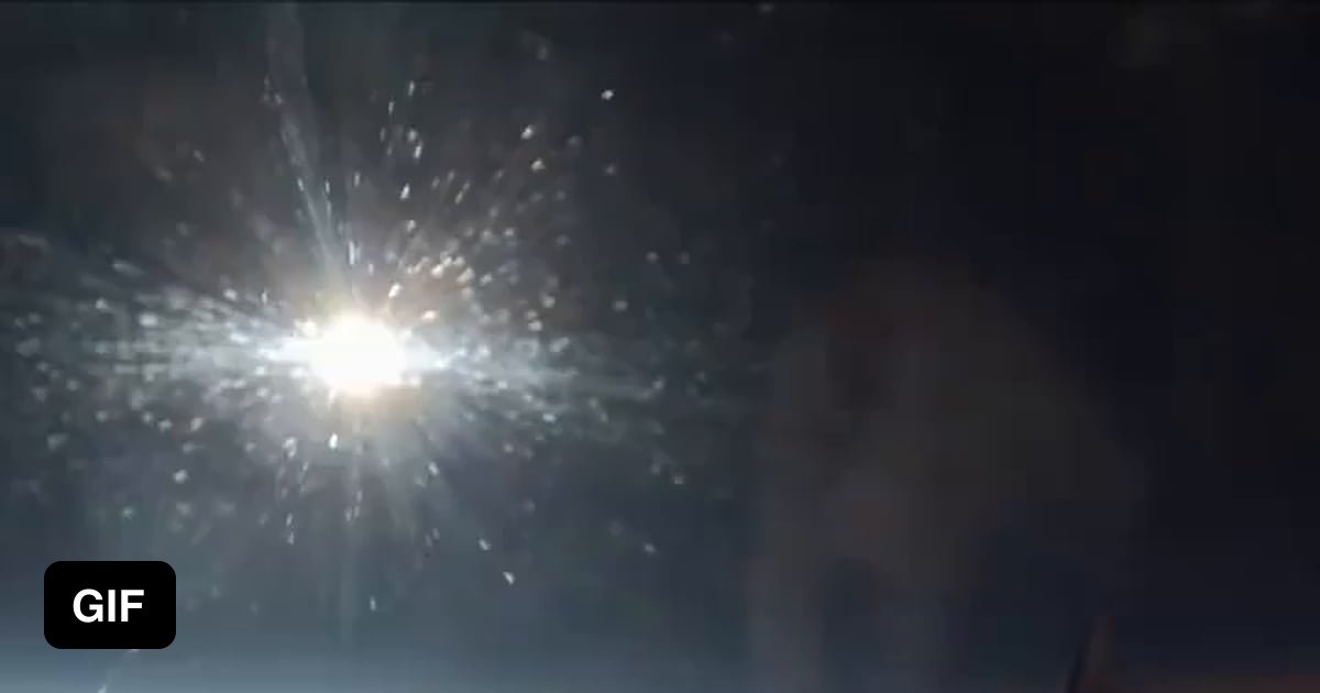 Solar Eclipse at 35,000 feet. - 9GAG