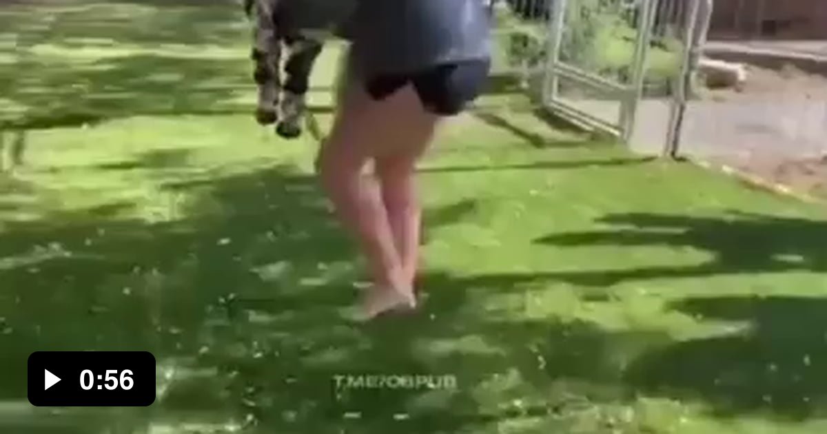 Best girl walking for the first time ;) - 9GAG