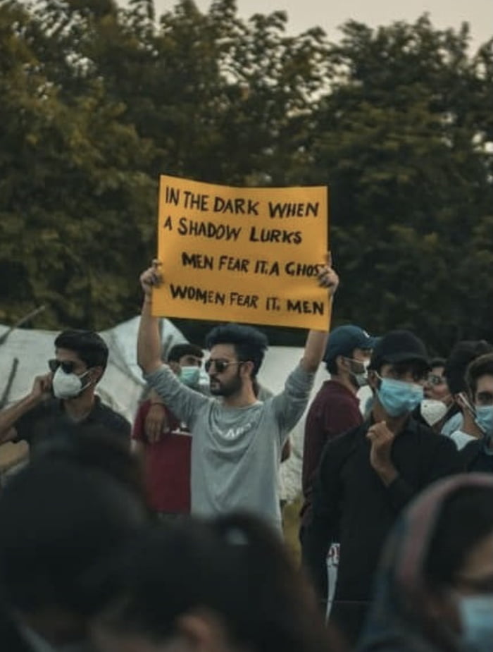 Insert a title here - 9GAG