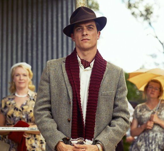 James Mackay in The Dressmaker. Those dimples doe. - 9GAG