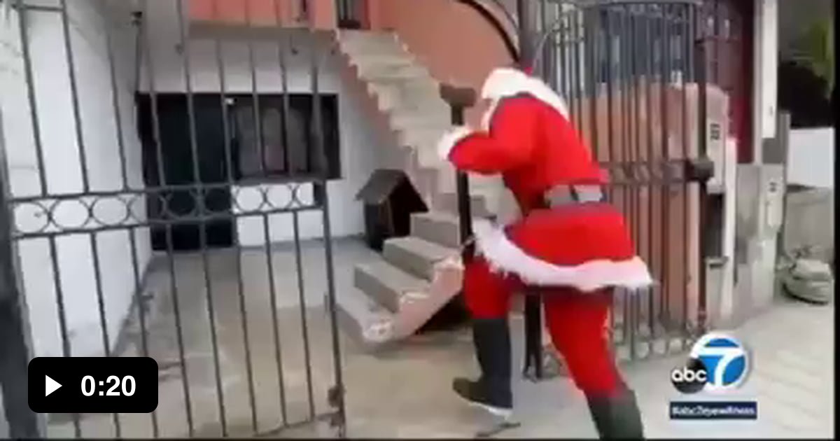 Police in Peru spread Christmas cheer by making drug bust dressed as ...