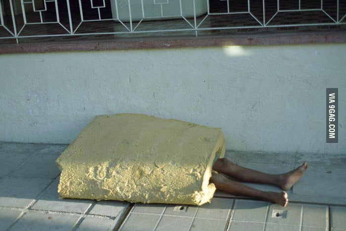 Homeless spongebob - 9GAG