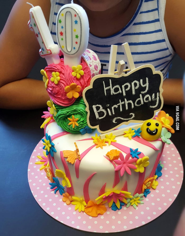 A colourful and fun cake - 9GAG