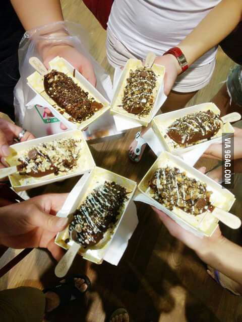 Malaysia, you can custom made your own magnum ice-cream - 9GAG