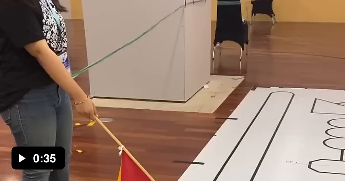 Line Robot Race. - 9GAG