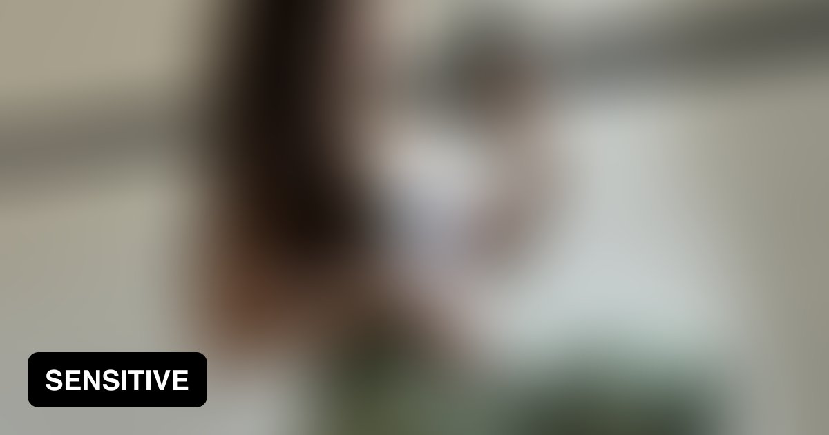 Don’t you just love how yoga pants emphasize the shape - 9GAG