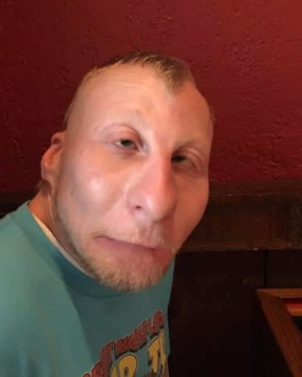 So guys this is me.... be nice please.. - 9GAG