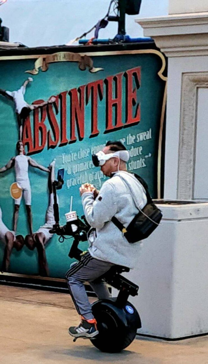 Remember wall-e? - 9GAG