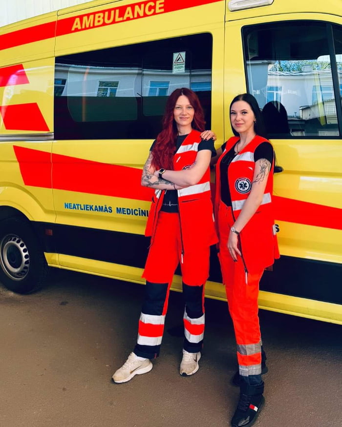 I feel sick. Call 113 - 9GAG