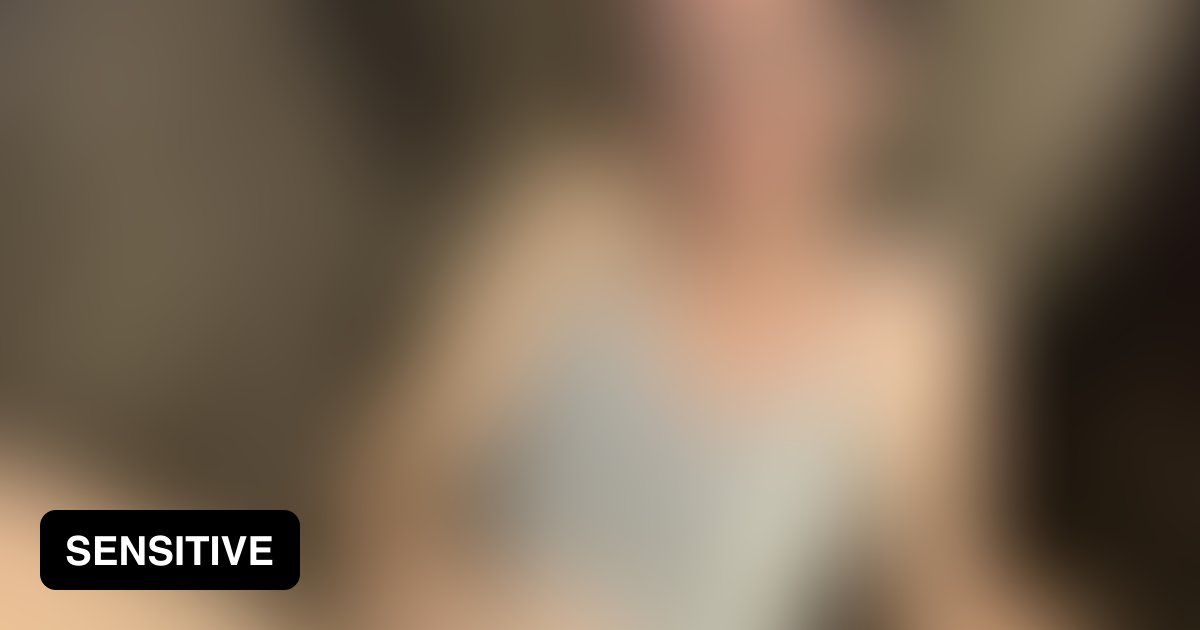 Nerdy girls have the magic touch - 9GAG