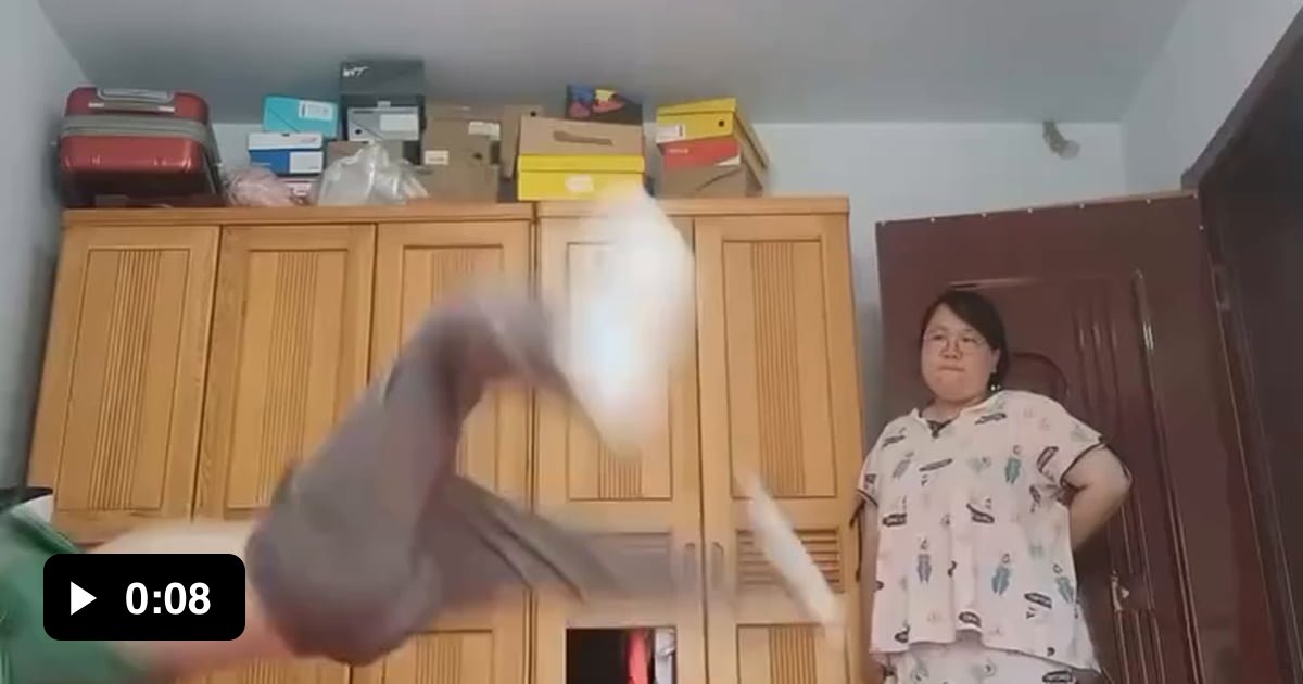 She said "Pack your sh* t we're going to Australia - 9GAG