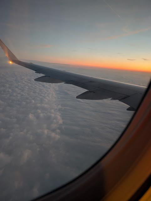 The way these two different types of clouds meet - 9GAG