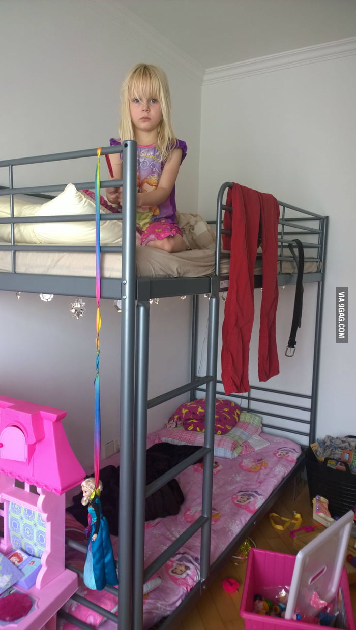 I think she may have been forced to hear "Let It Go" too many times - 9GAG