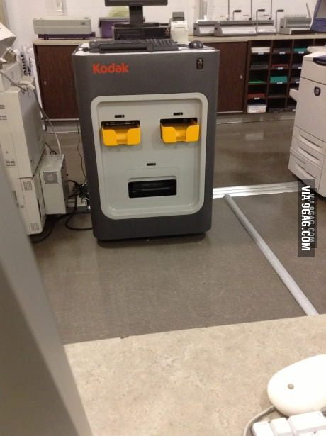 This printer looks like it saw some serious shit - 9GAG