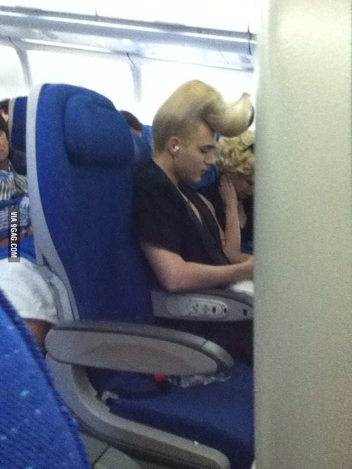 Seeing Johnny Bravo in real life! - 9GAG