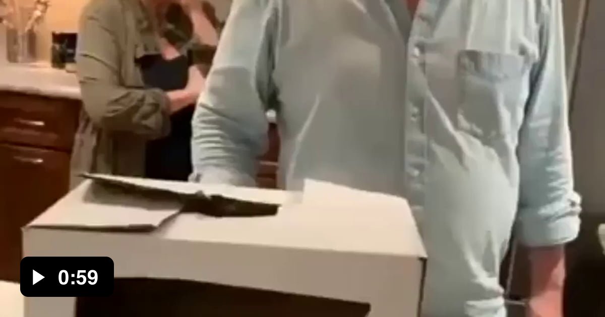 What's in the box - 9GAG