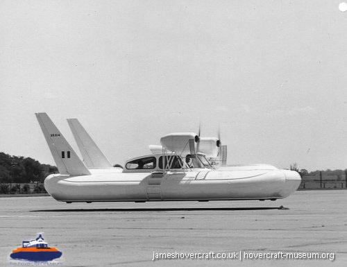 An early skirtless hovercraft hovering. - 9GAG