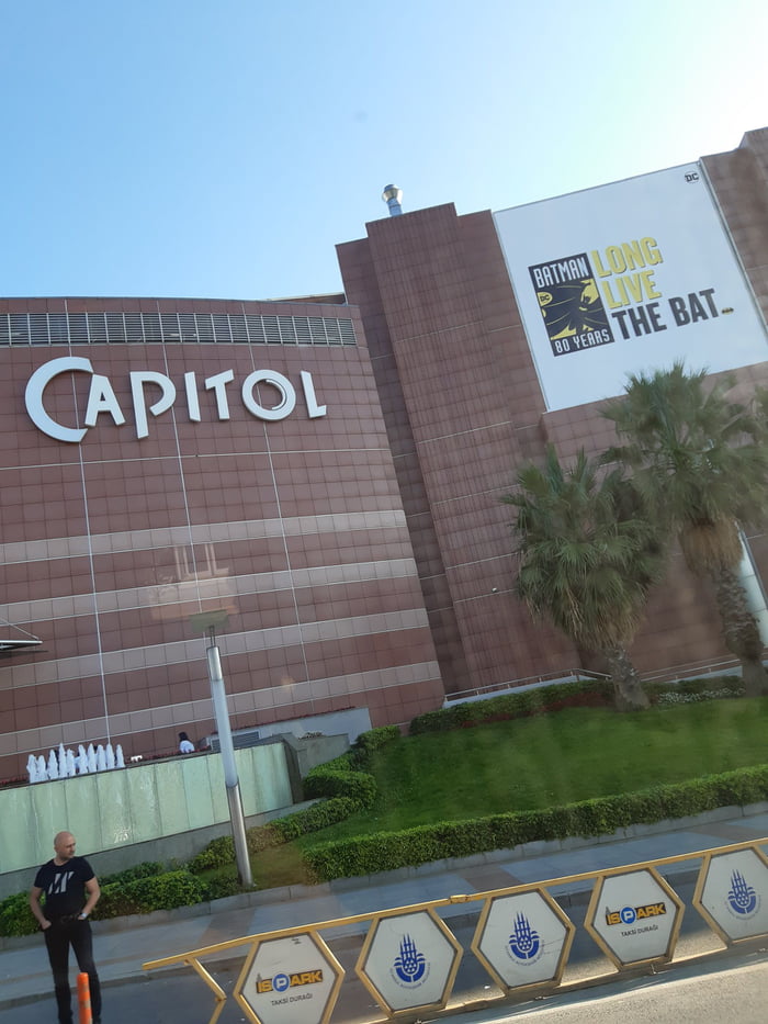 In Turkey we hail the bat at malls. - 9GAG