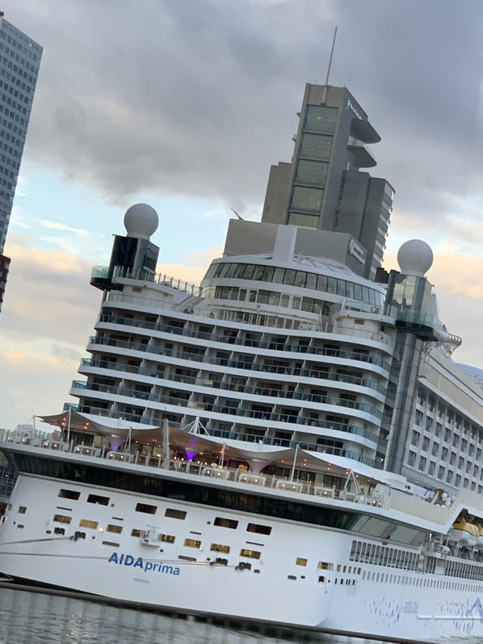This cruise ship has deflector shield generators from Star Destroyers ...