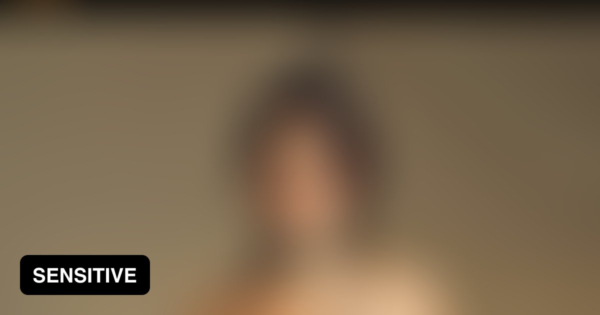 Am I horny or is she really flawless - 9GAG