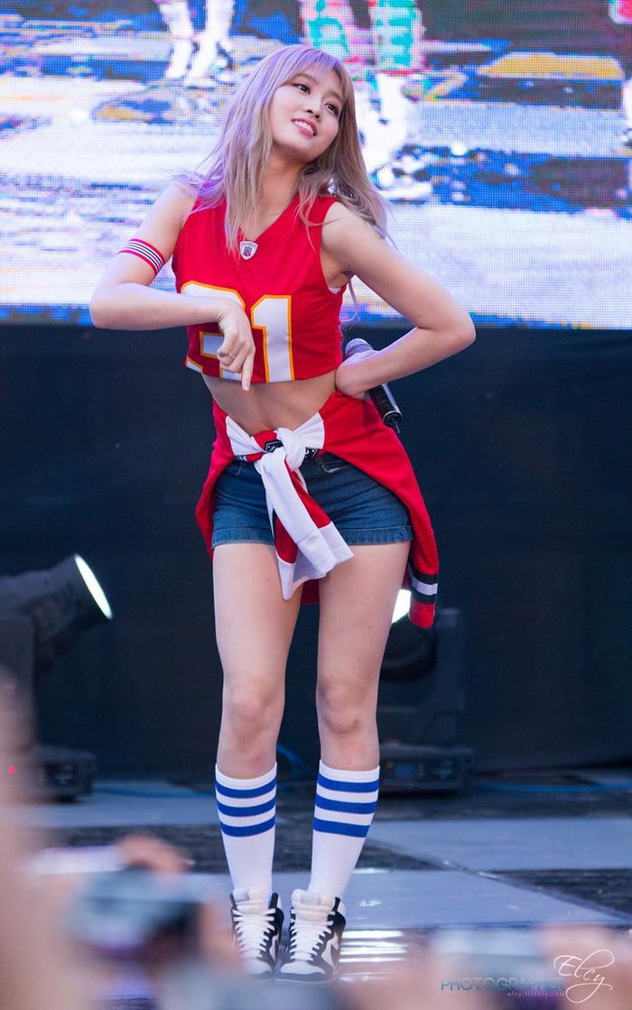 Momo 9gag