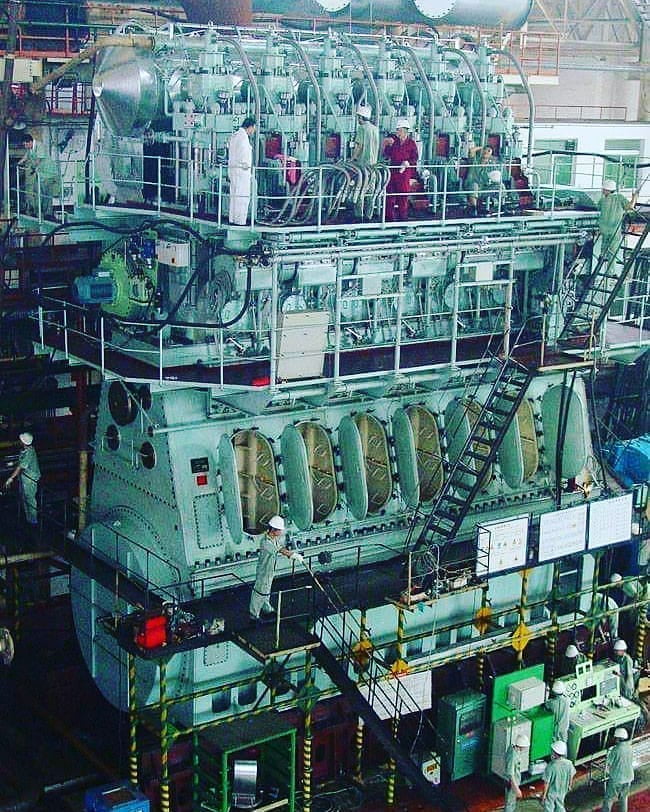 MEGA 2 STROKE MARINE DIESEL ENGINE - 9GAG