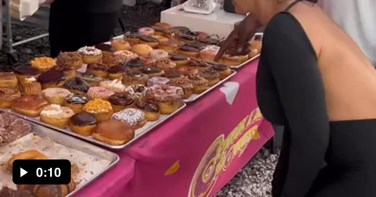 “Influencer” gets caught licking donut, acts like it’s a joke. - 9GAG