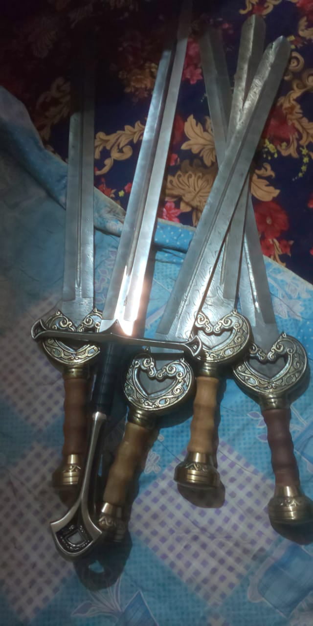 Finished completing these beautiful Battle Ready Herugrim & Anduril Swords - 9GAG
