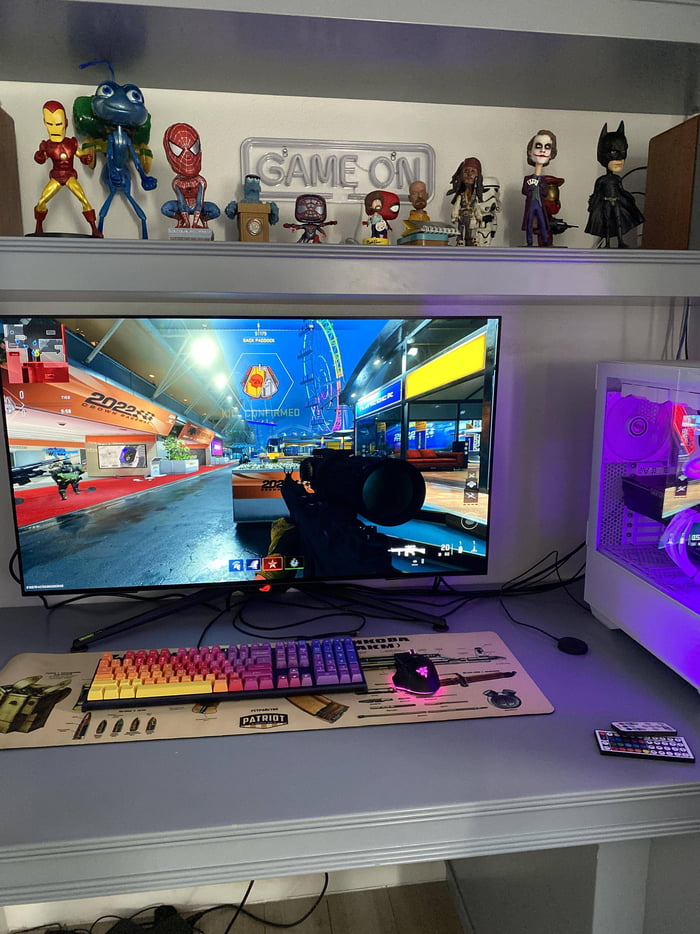 Upgraded to OLED, never going back - 9GAG